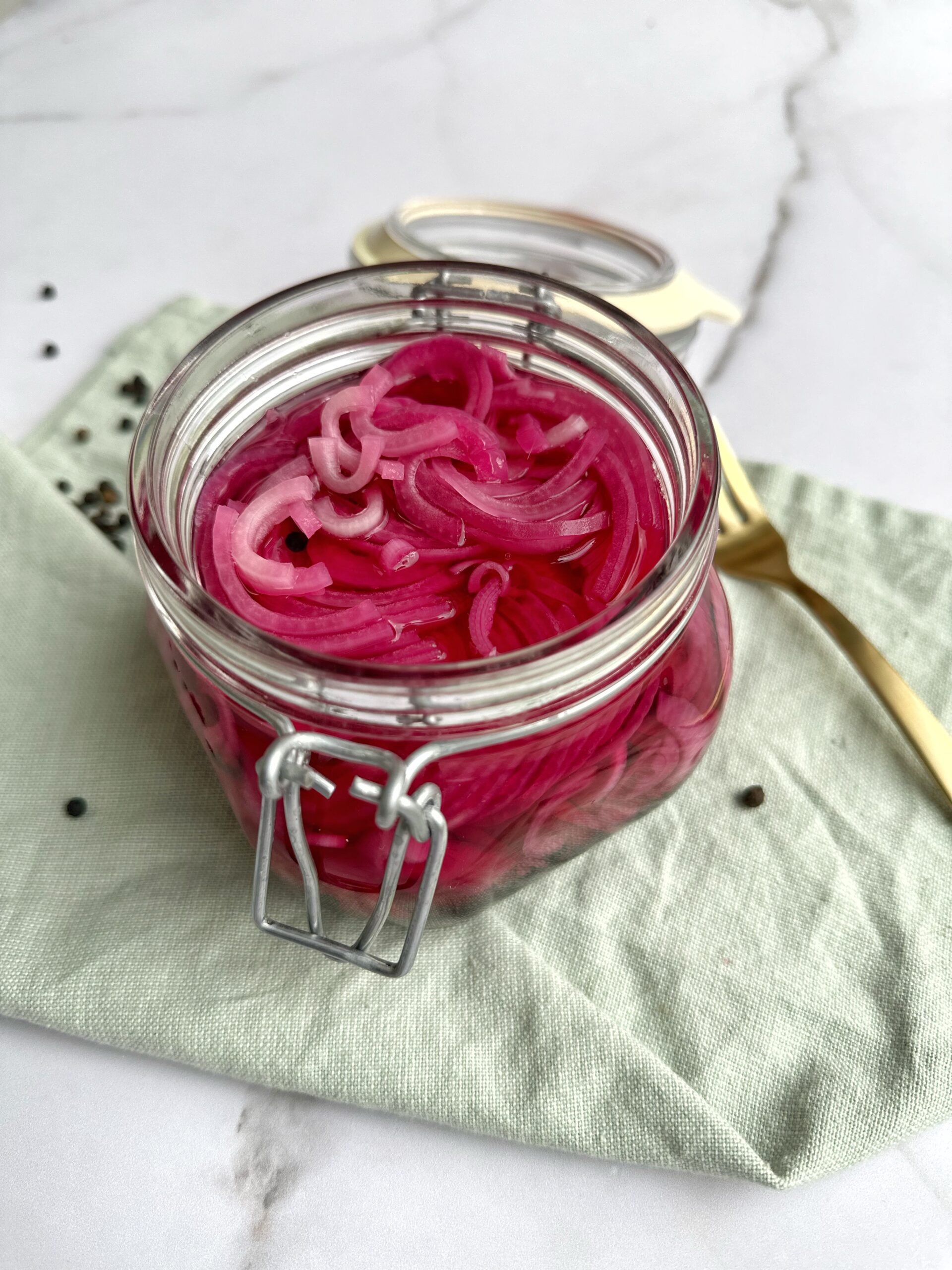 Ingelegde rode ui zelf maken - Bonusvegan